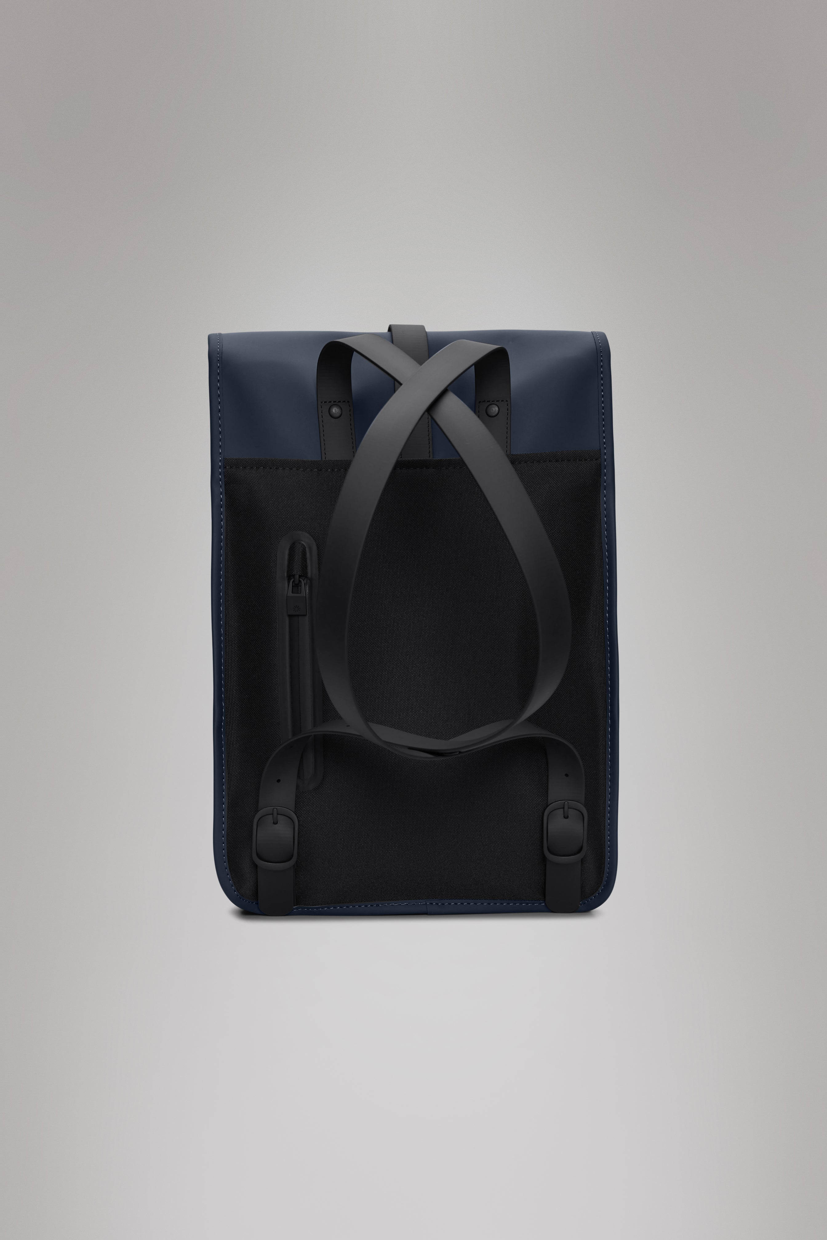Rains® Backpack Mini en Navy pour 80€ | Livraison Gratuite